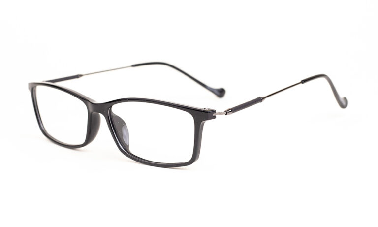 Eyeglasses Enhance Your Look with Stylish Eyeglasses | Newmew